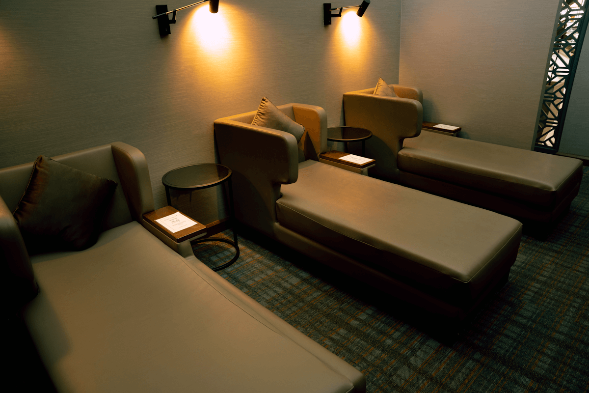 Discover the Golden Lounge Experience | Malaysia Airlines