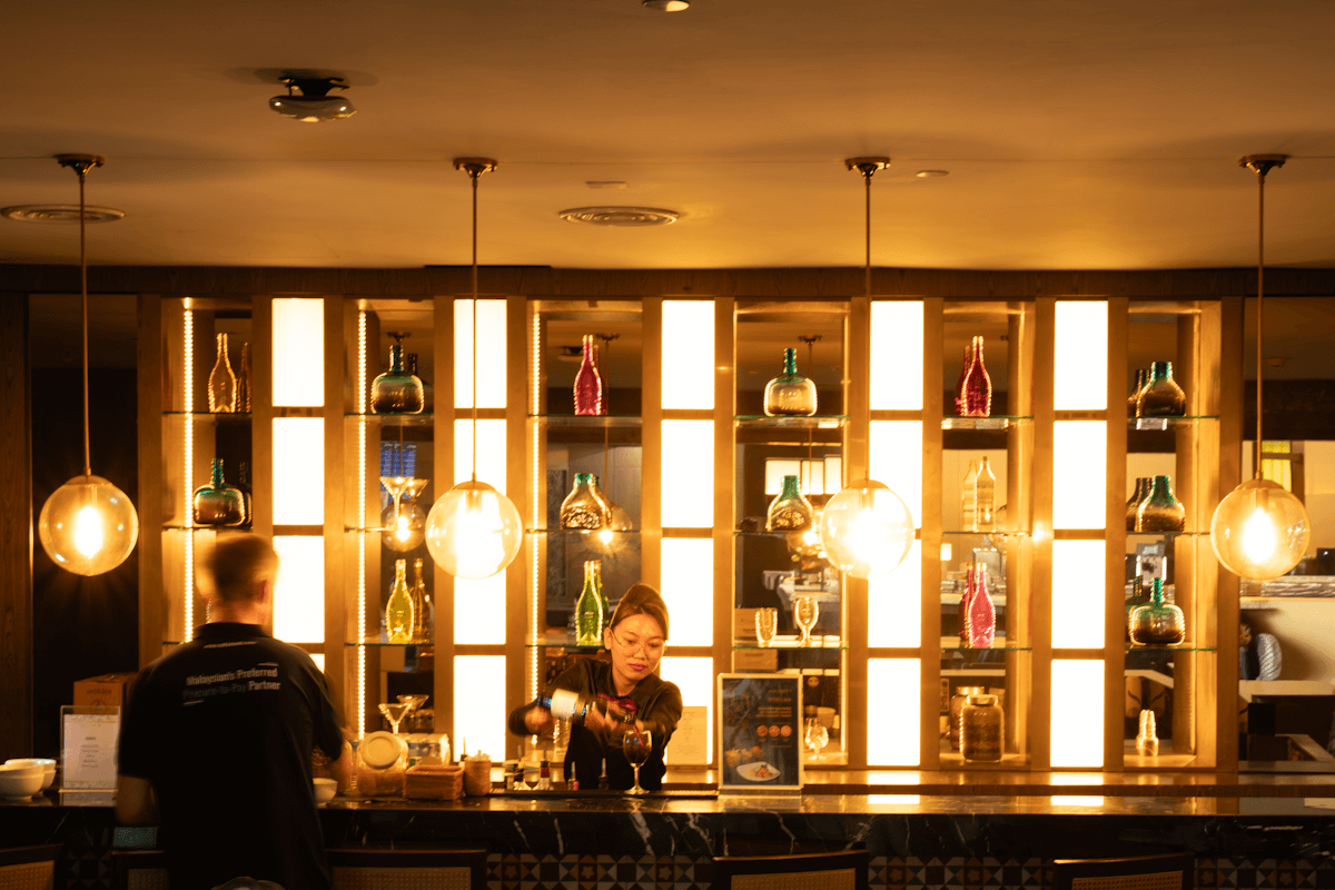 Discover the Golden Lounge Experience | Malaysia Airlines