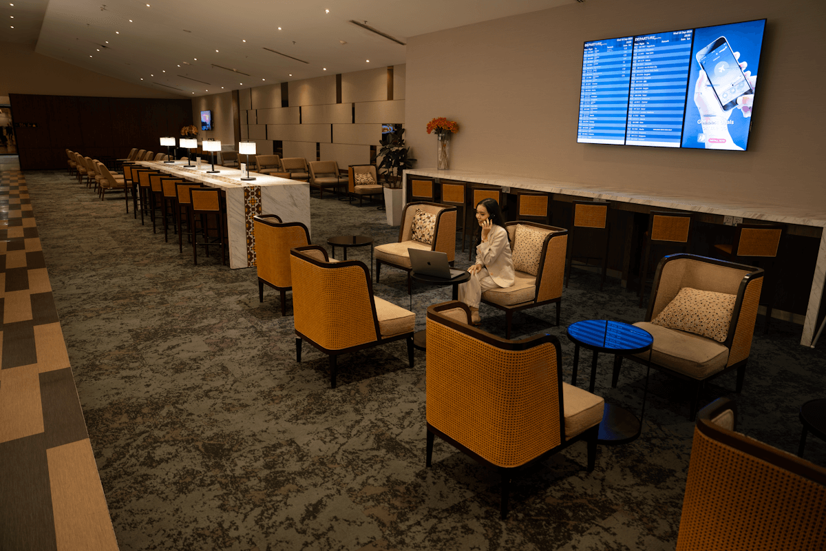 KLIA Golden Lounge | Premium Travel & Local Cuisine