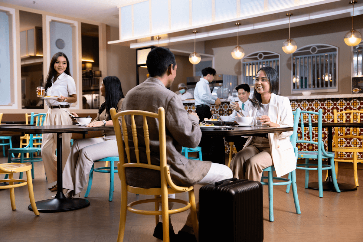 Discover the Golden Lounge Experience | Malaysia Airlines