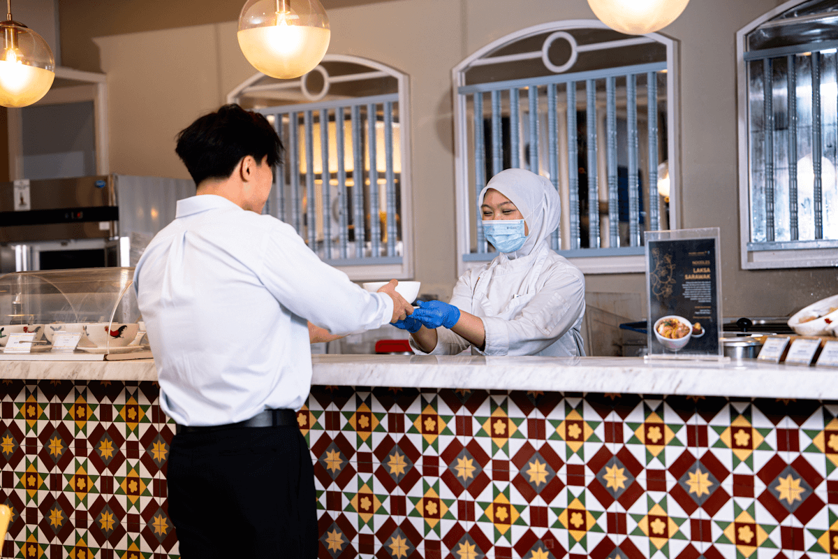 Discover the Golden Lounge Experience | Malaysia Airlines