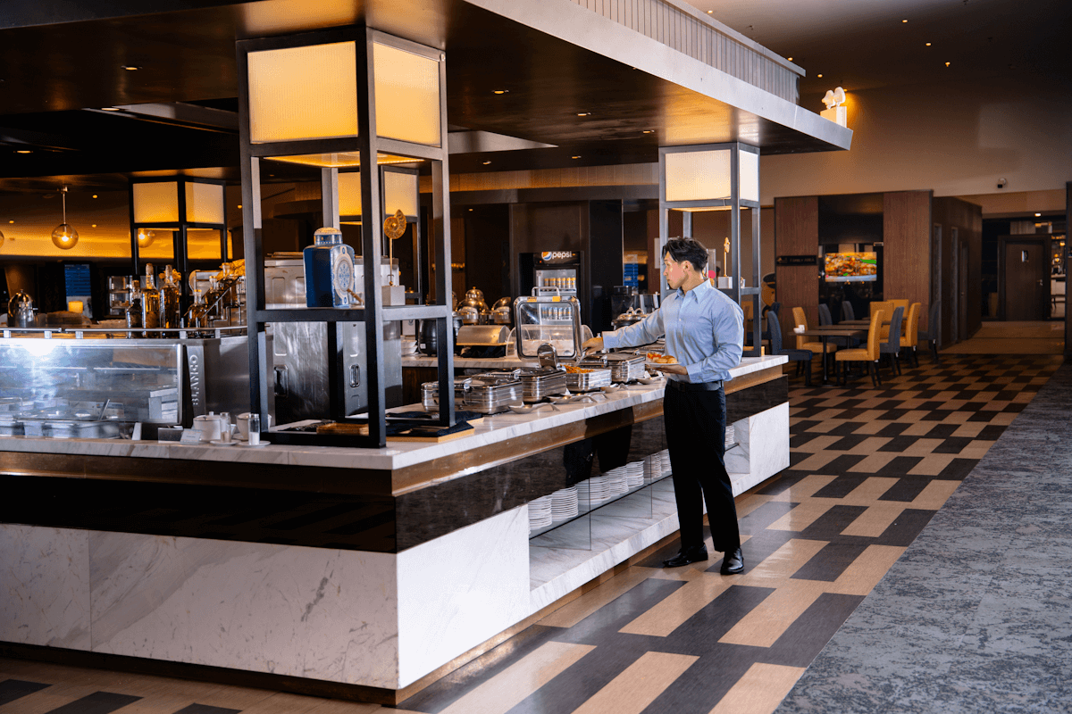 Discover the Golden Lounge Experience | Malaysia Airlines