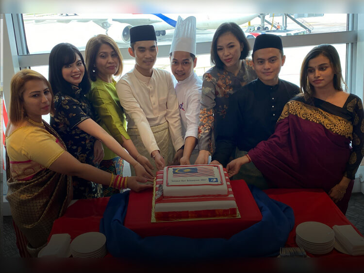 Patriotic Merdeka Day Activities Participation | Malaysia Airlines News